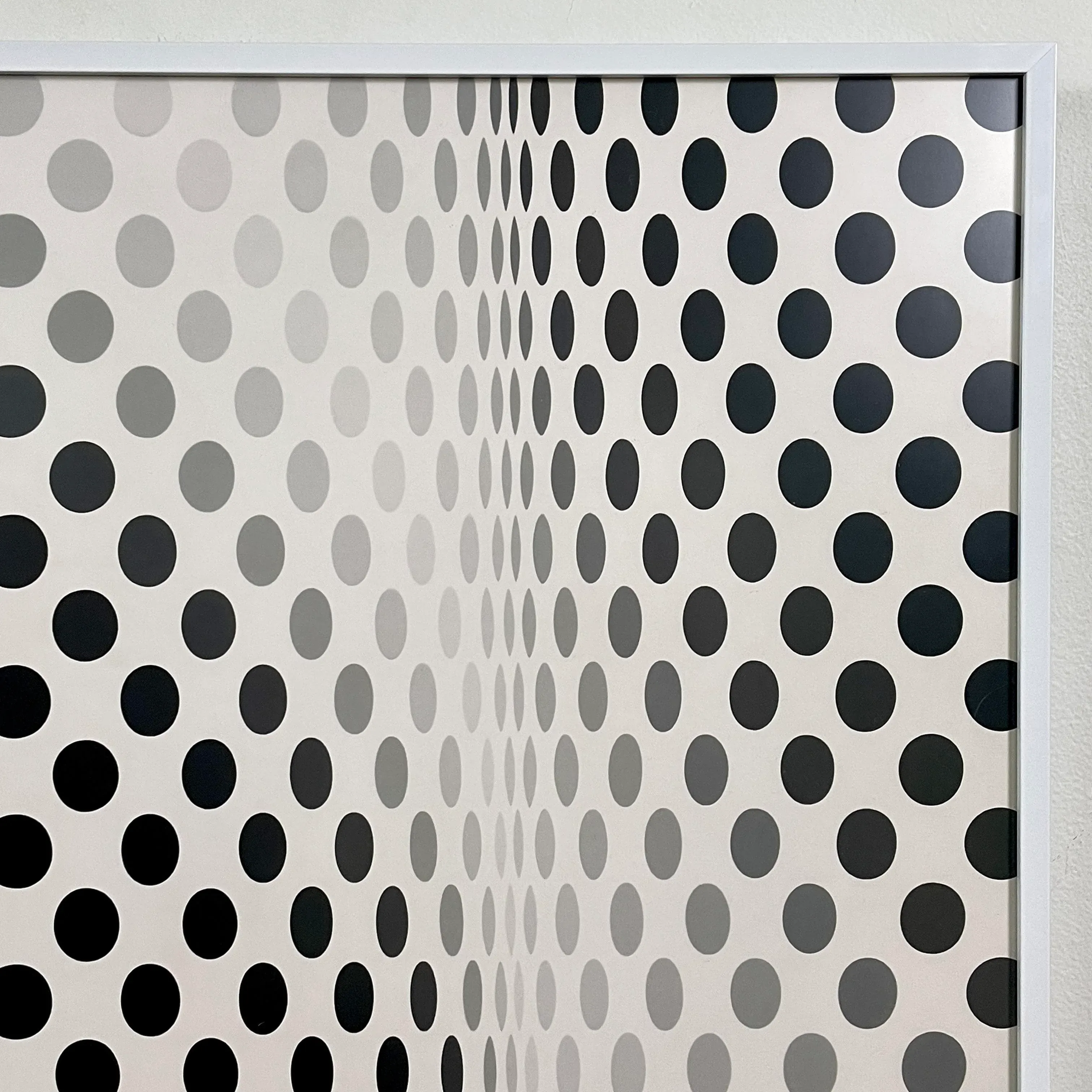 Bridget Riley Op Art