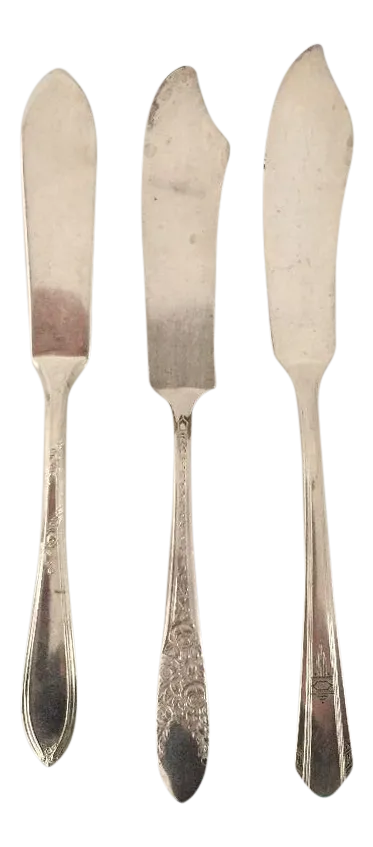 Vintage Mismatched Silver Plate Master Butter Knives S/3 | Chairish