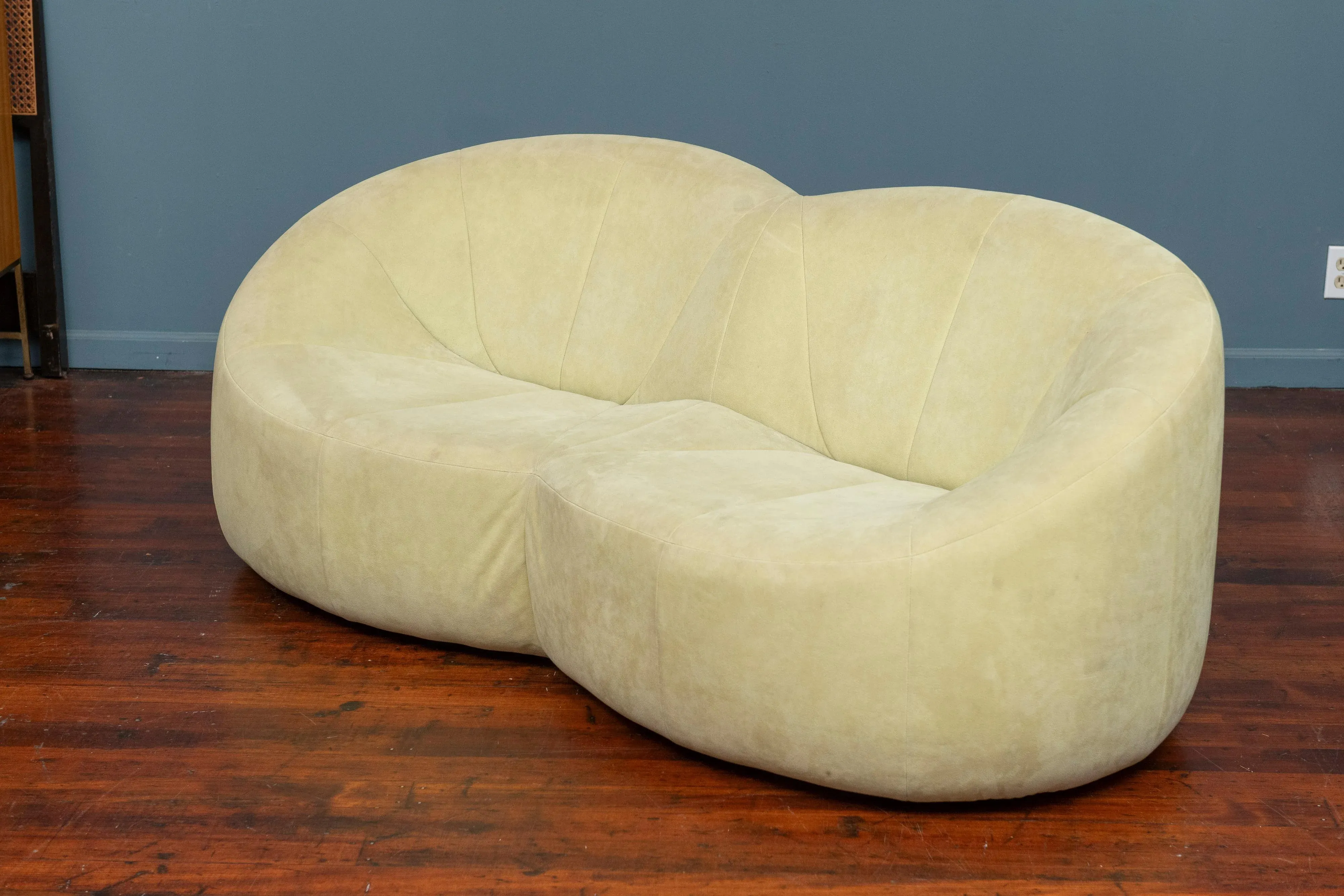 Pumpkin sofa pierre paulin store