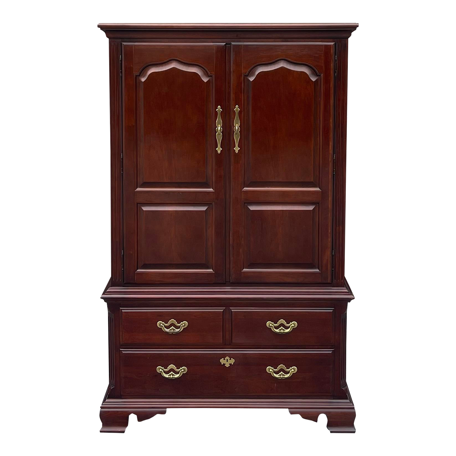 1990s Thomasville Collector's Cherry Traditional Style 4 Drawer Large ...