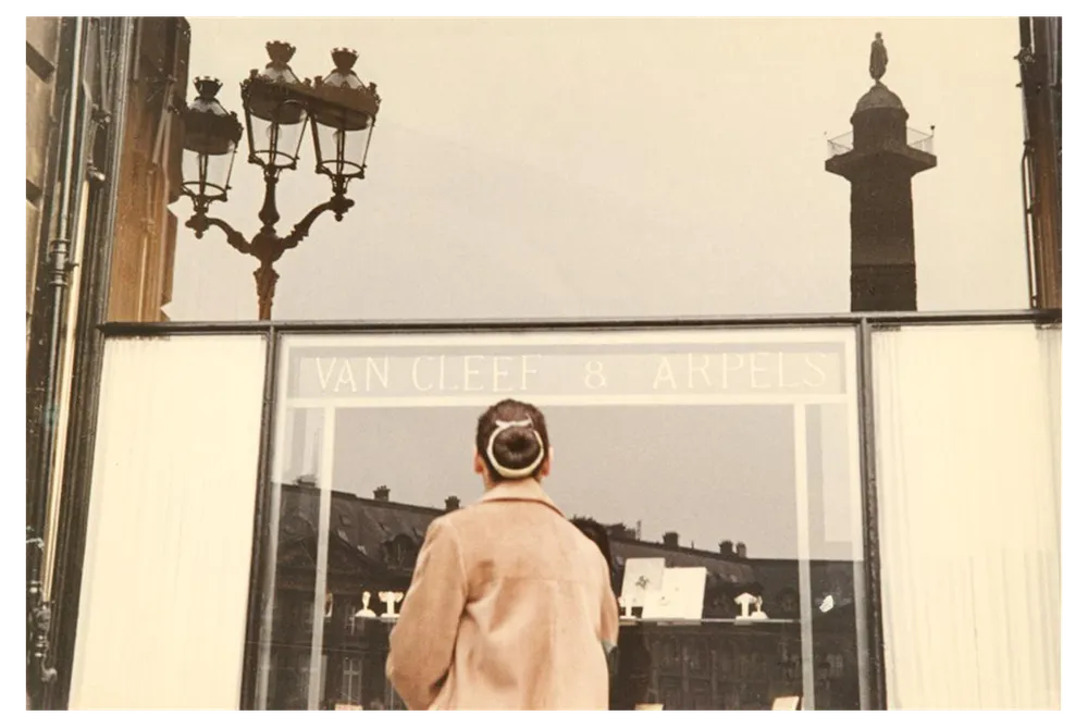 Peter Cornelius, Paris in Color: Paris Window Shopping, 1956-1961 / ...