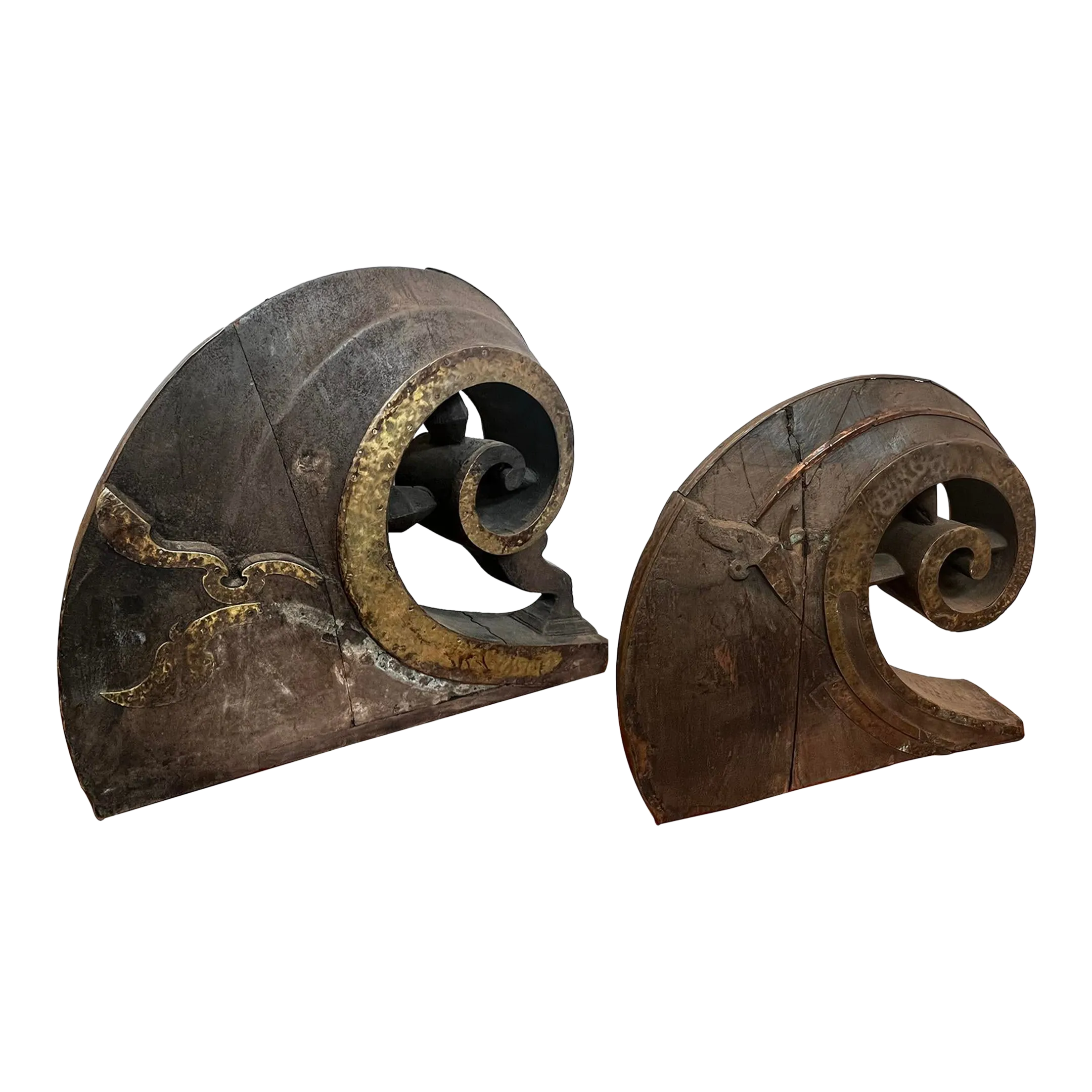 Pair of 1910s South Indian Hand-Carved Fore and Aft Indian Snake Boat ...