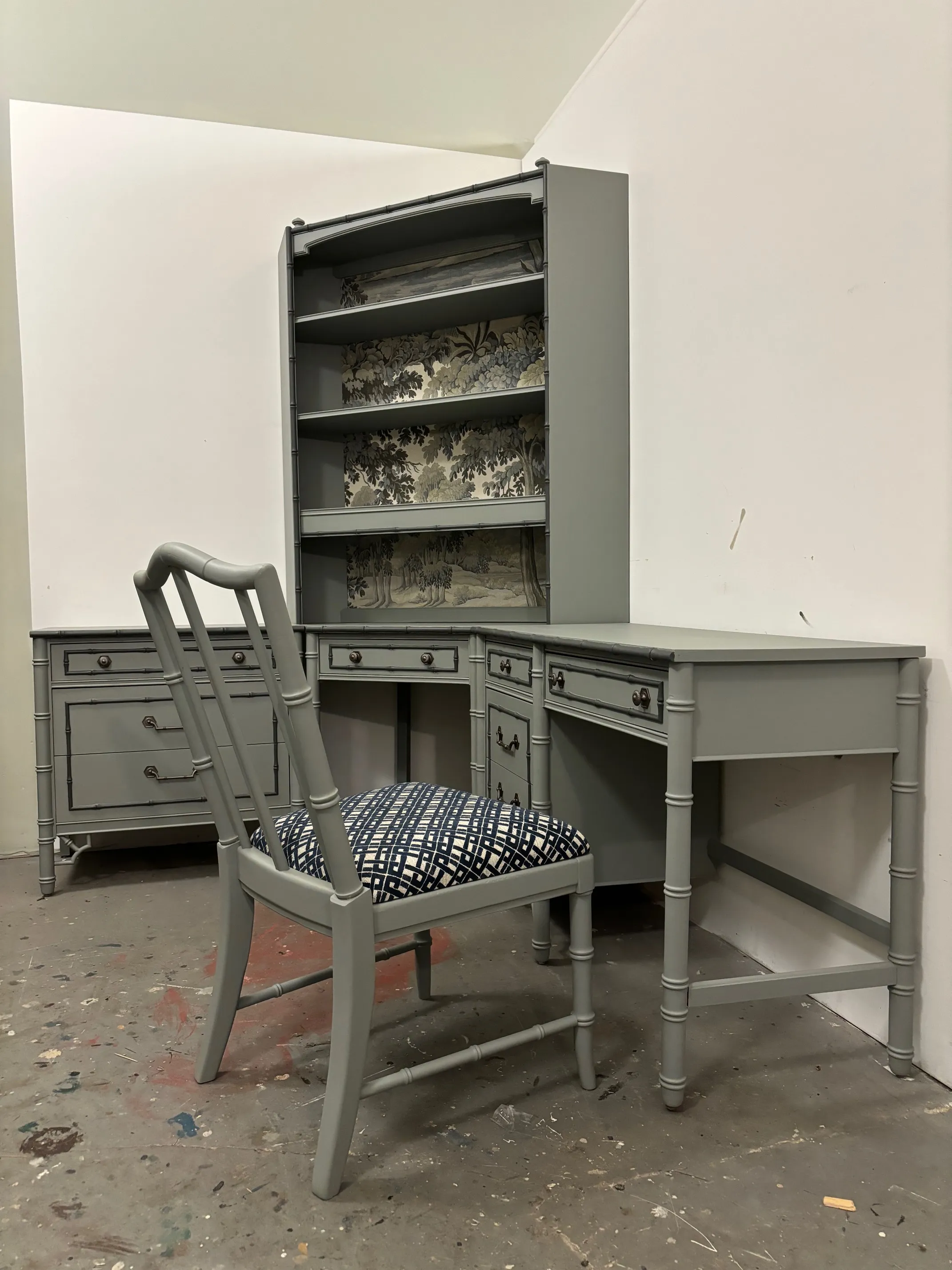 1970s Vintage Desk and Shelf Set by Thomasville Set of 5