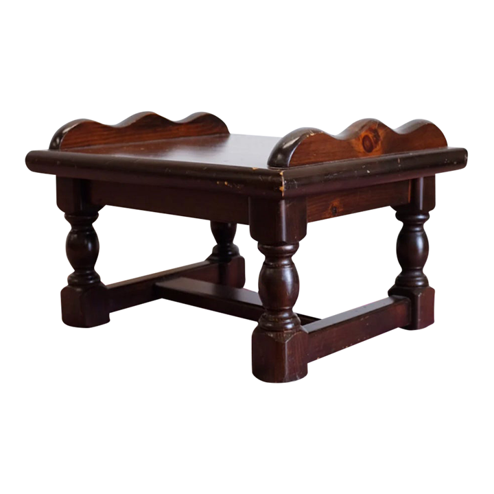 1950s Small Burled Wood Scallop Table | Chairish