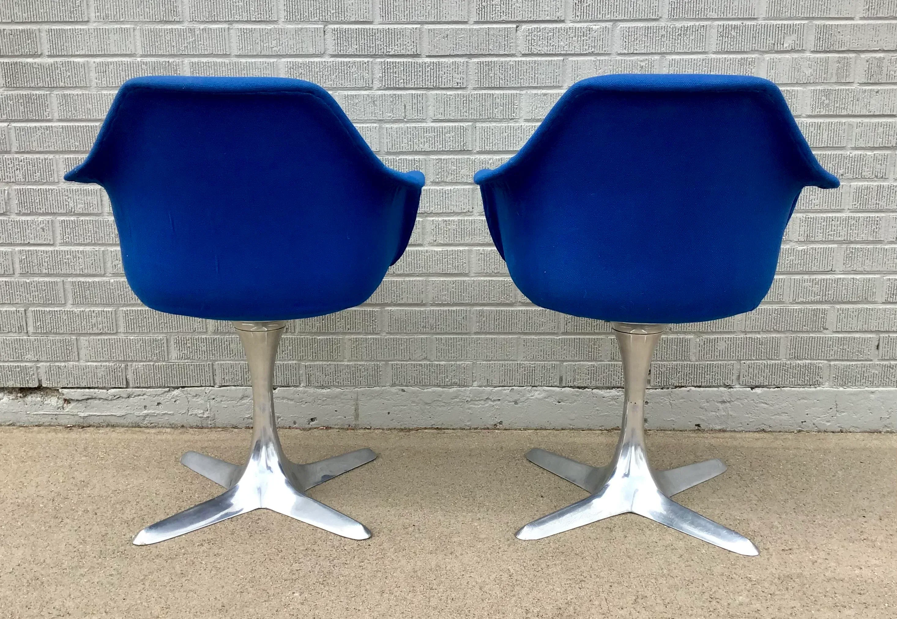 1960s Vintage Saarinen Style Maurice Burke Blue Tulip Arm Chairs a Pair
