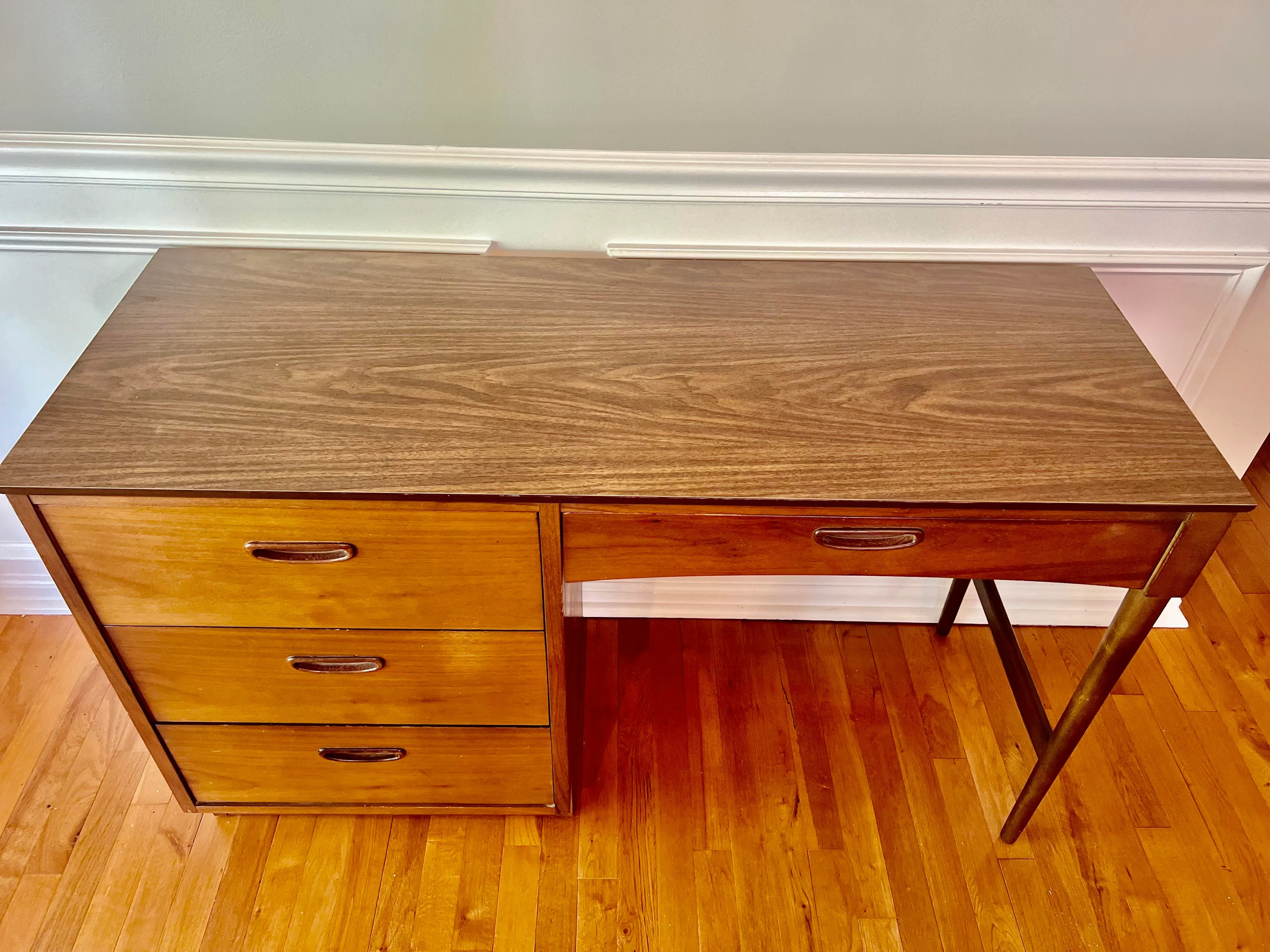 1960s Vintage Mid Century Lane Walnut Desk