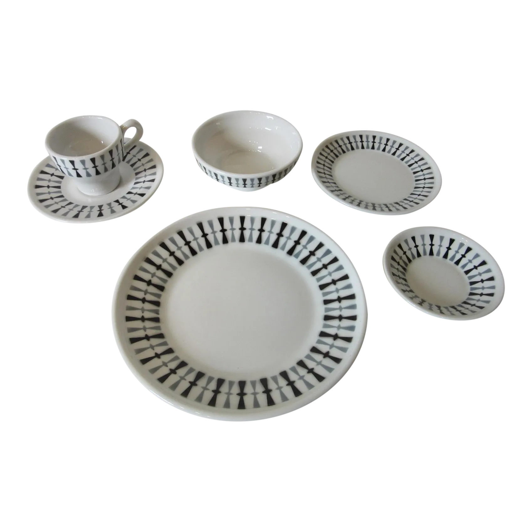 Paul McCobb 10 Place Setting China 60 Pcs. By Jackson China Co. | Chairish