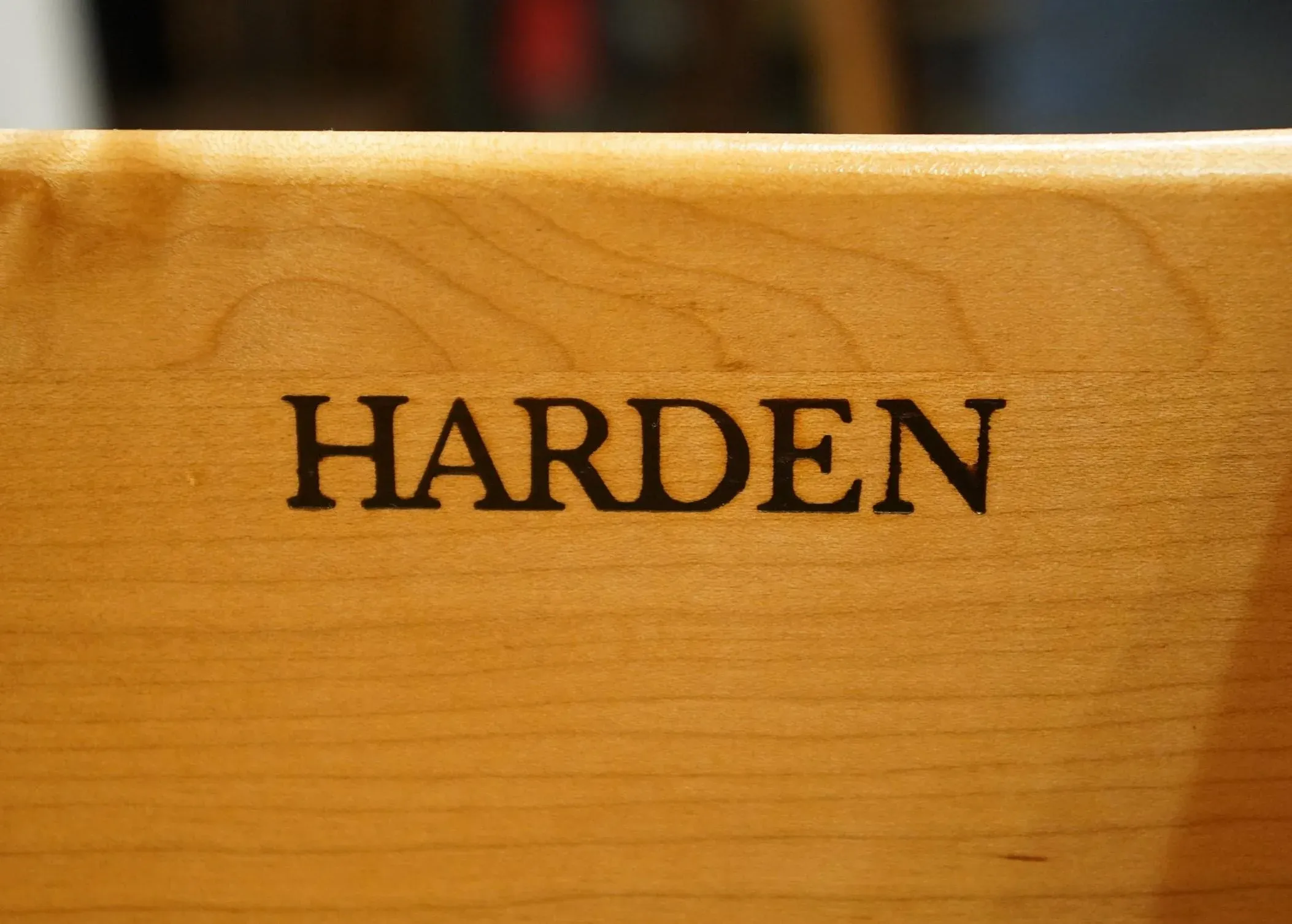 Harden Furniture Logo