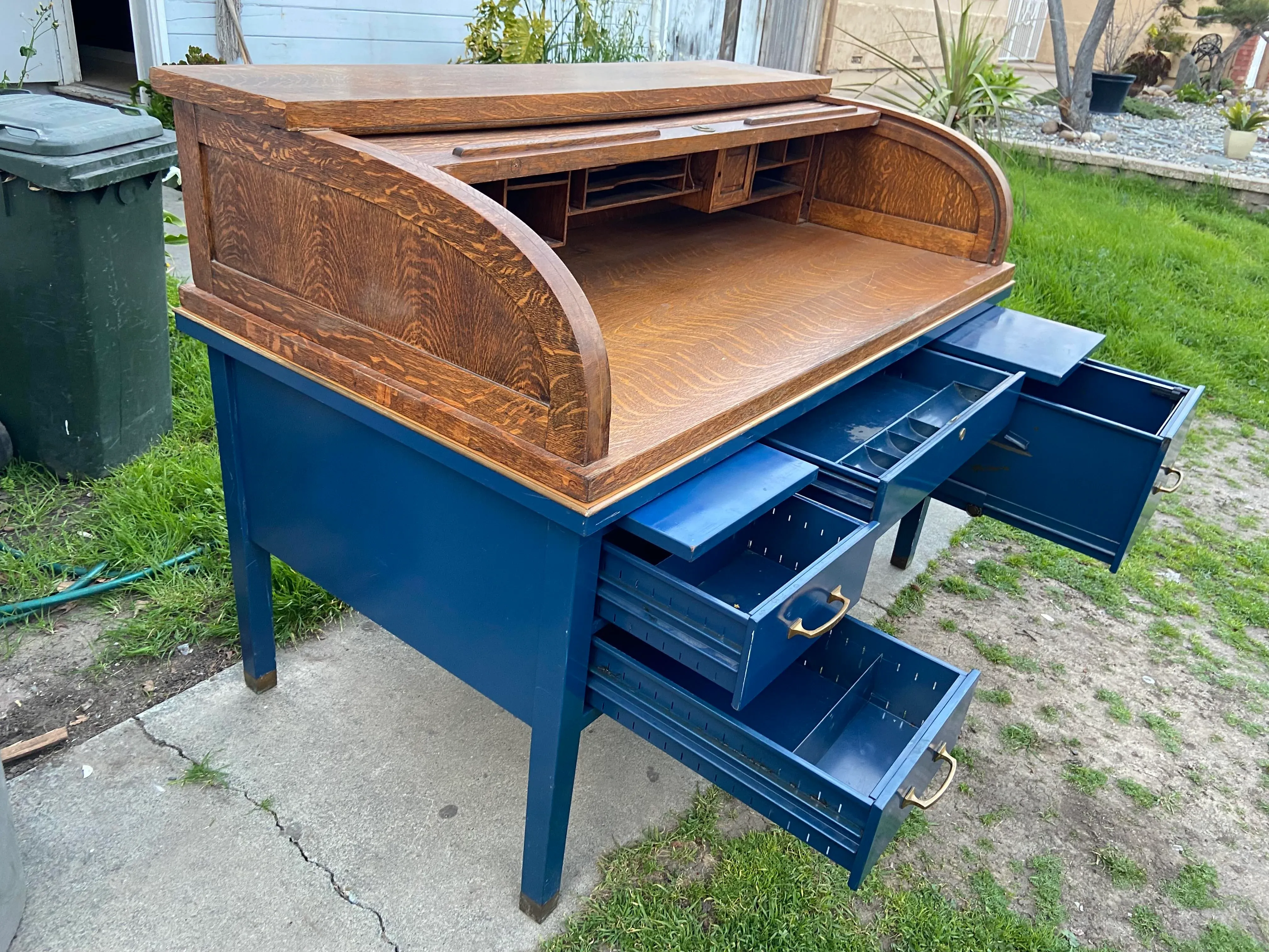 1920s Antique Tiger Oak Roll Top Metal Desk