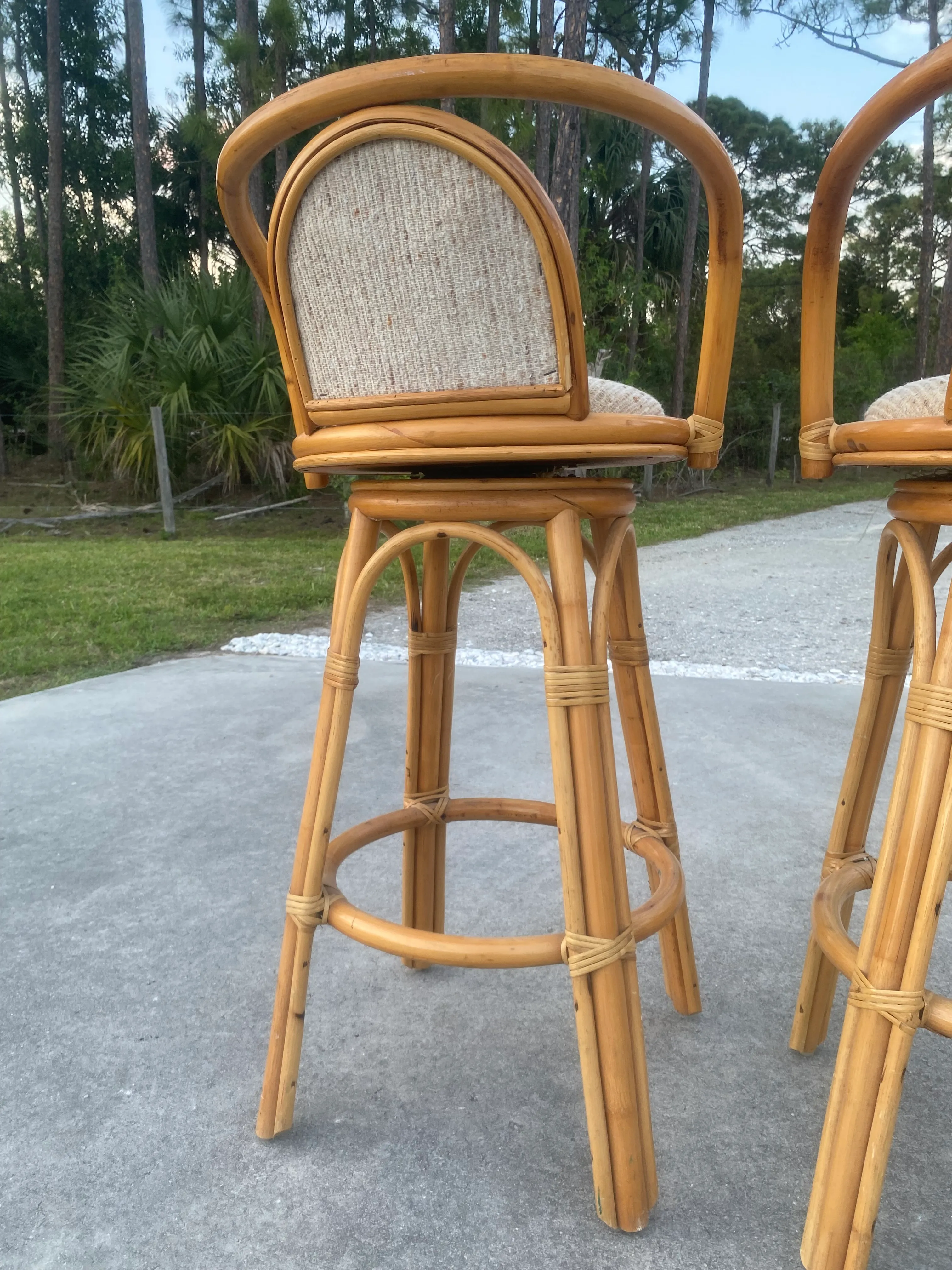 Vintage rattan bar stools store