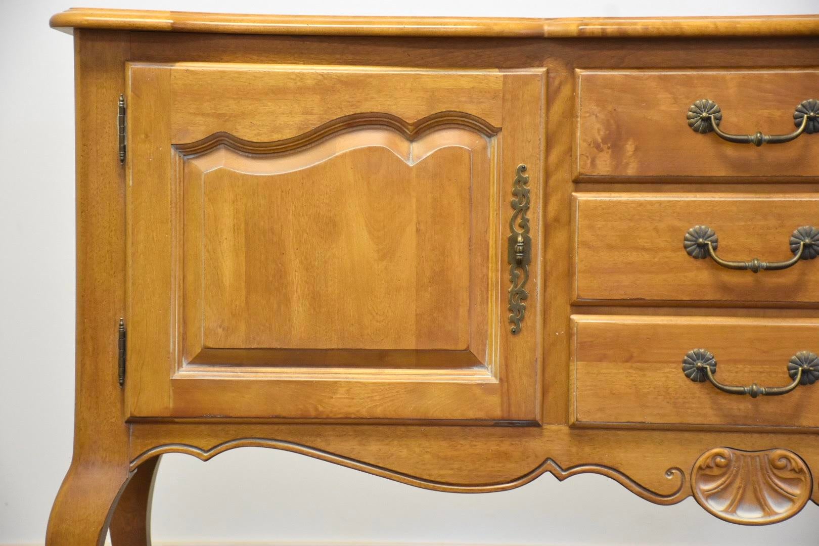 Ethan Allen Country French Buffet Credenza