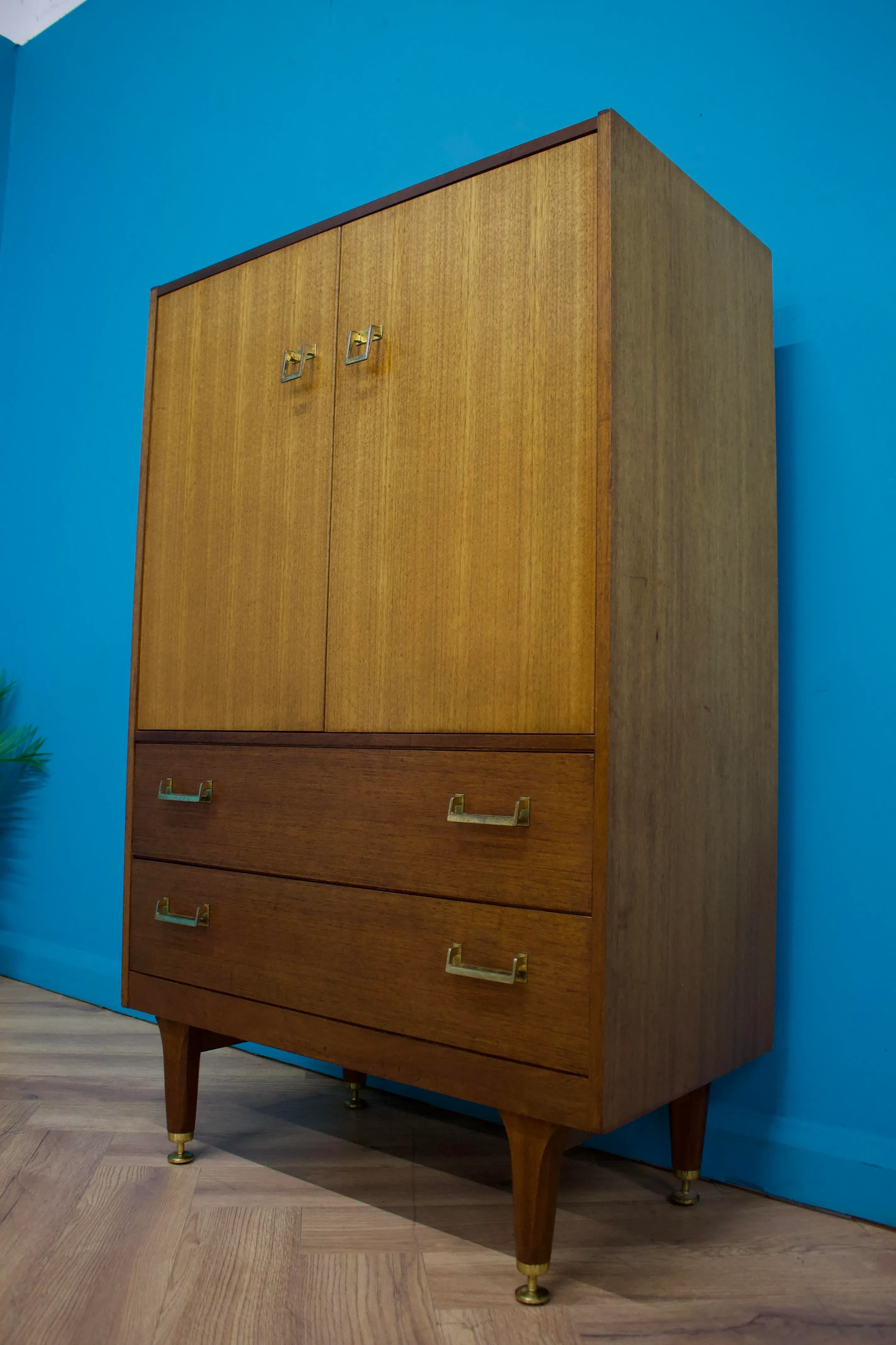 G plan cupboard store