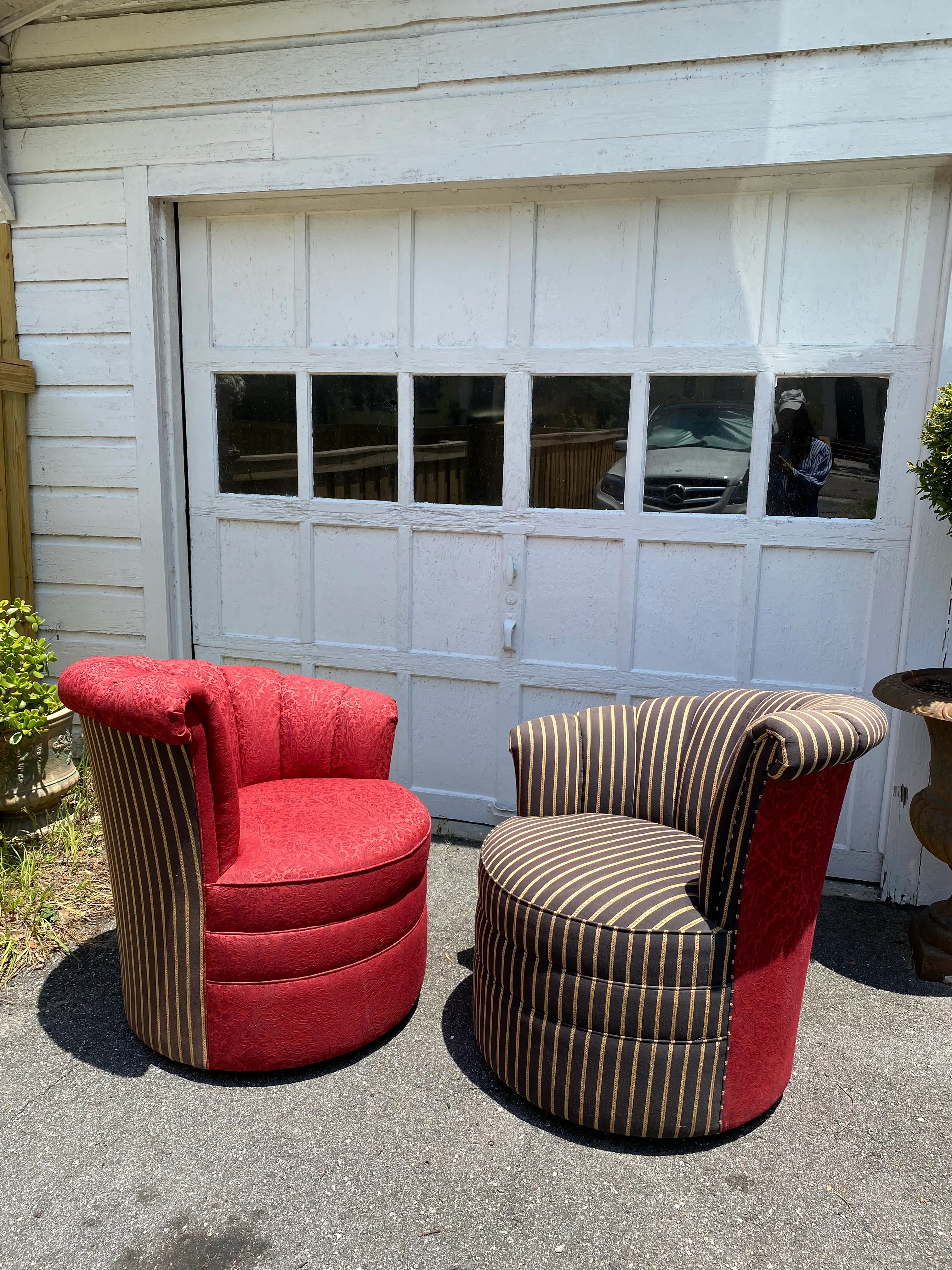 Thomasville barrel chair store