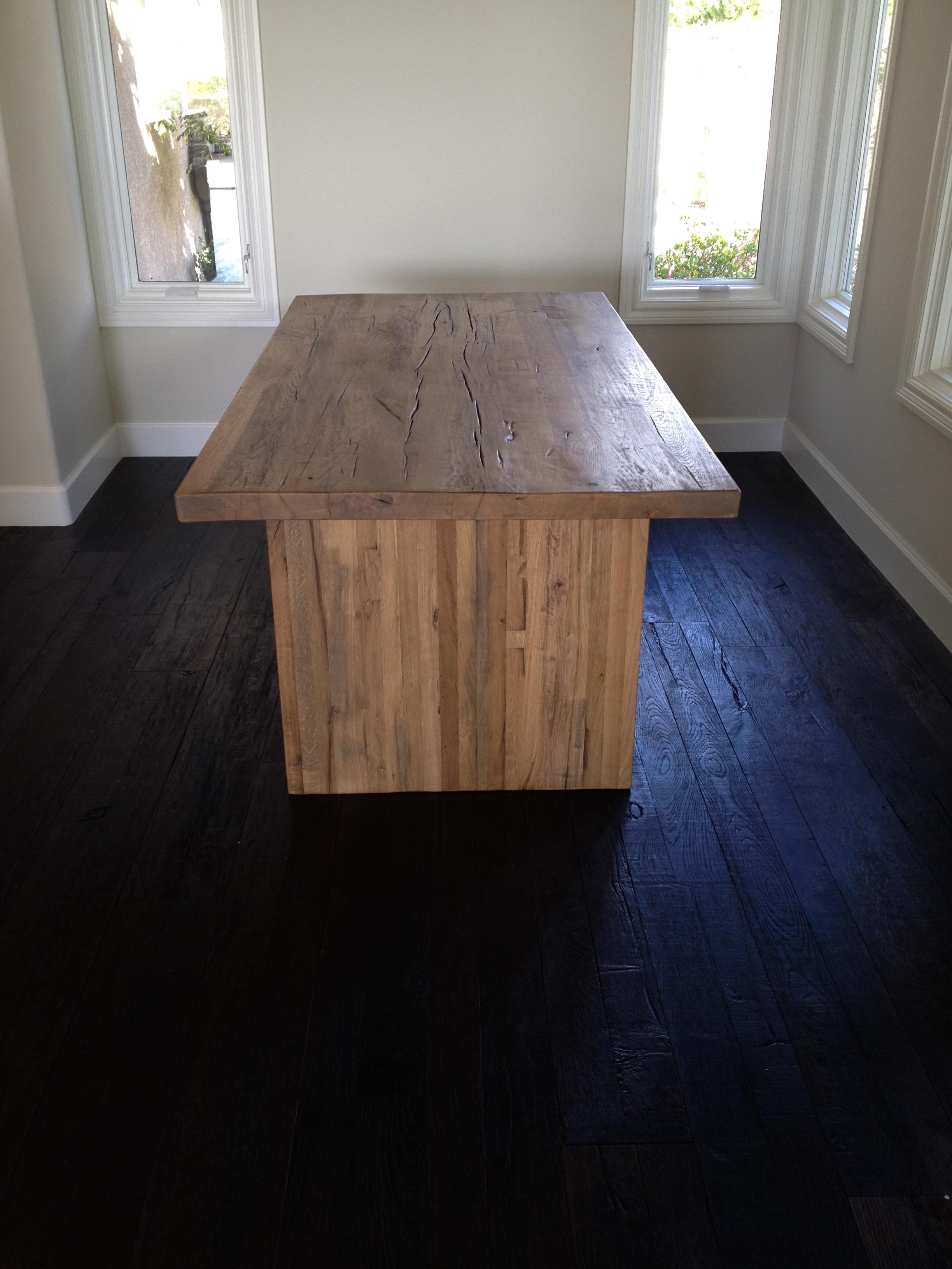 Reclaimed Russian Oak Plank Round Dining Table | atelier-yuwa.ciao.jp