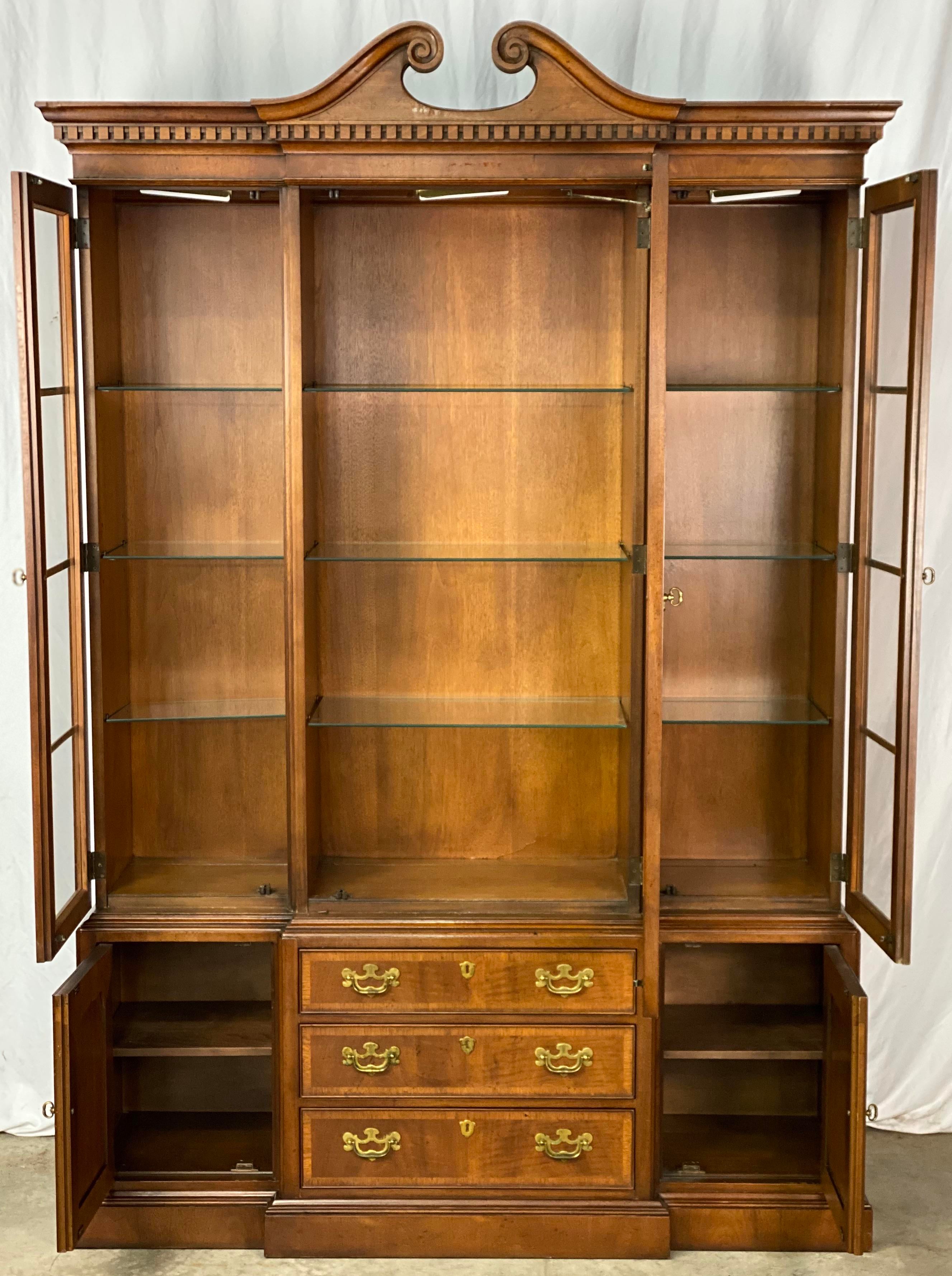 Henredon Rittenhouse China Cabinet | Cabinets Matttroy