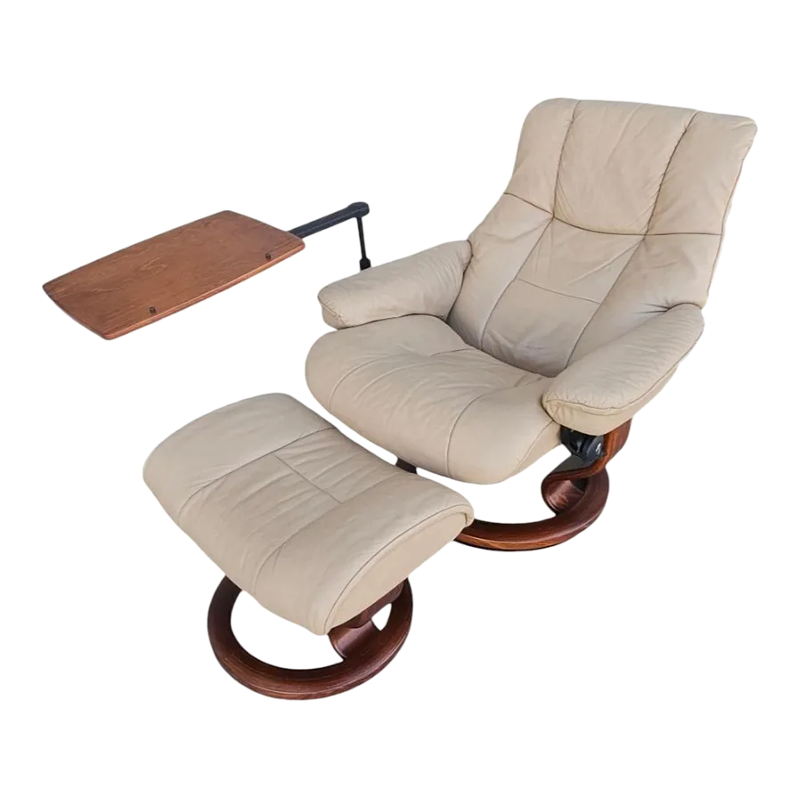Ekornes Stressless Lounge Recliner With Swing Side Table and Ottoman ...