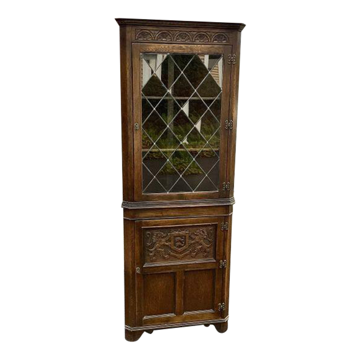 Late 20th Century Ethan Allen Oak Jacobean Style Corner Cupboard With ...