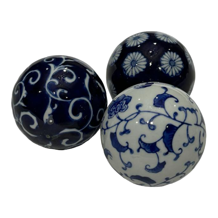 Vintage Blue and White Ceramic Porcelain Chinoiserie Balls, Orbs ...