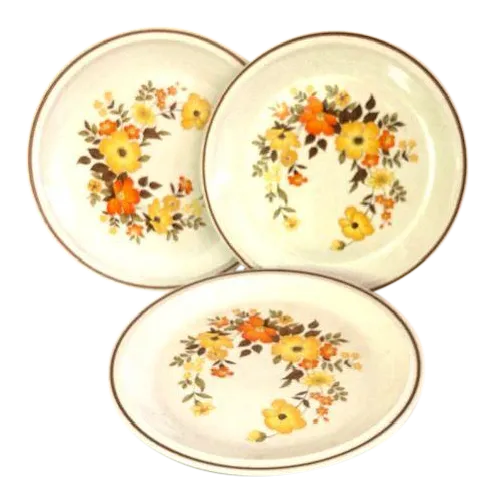 Mid-Century Casual Elegance Hearthside Pattern Dinner Plates- Set of 4 ...