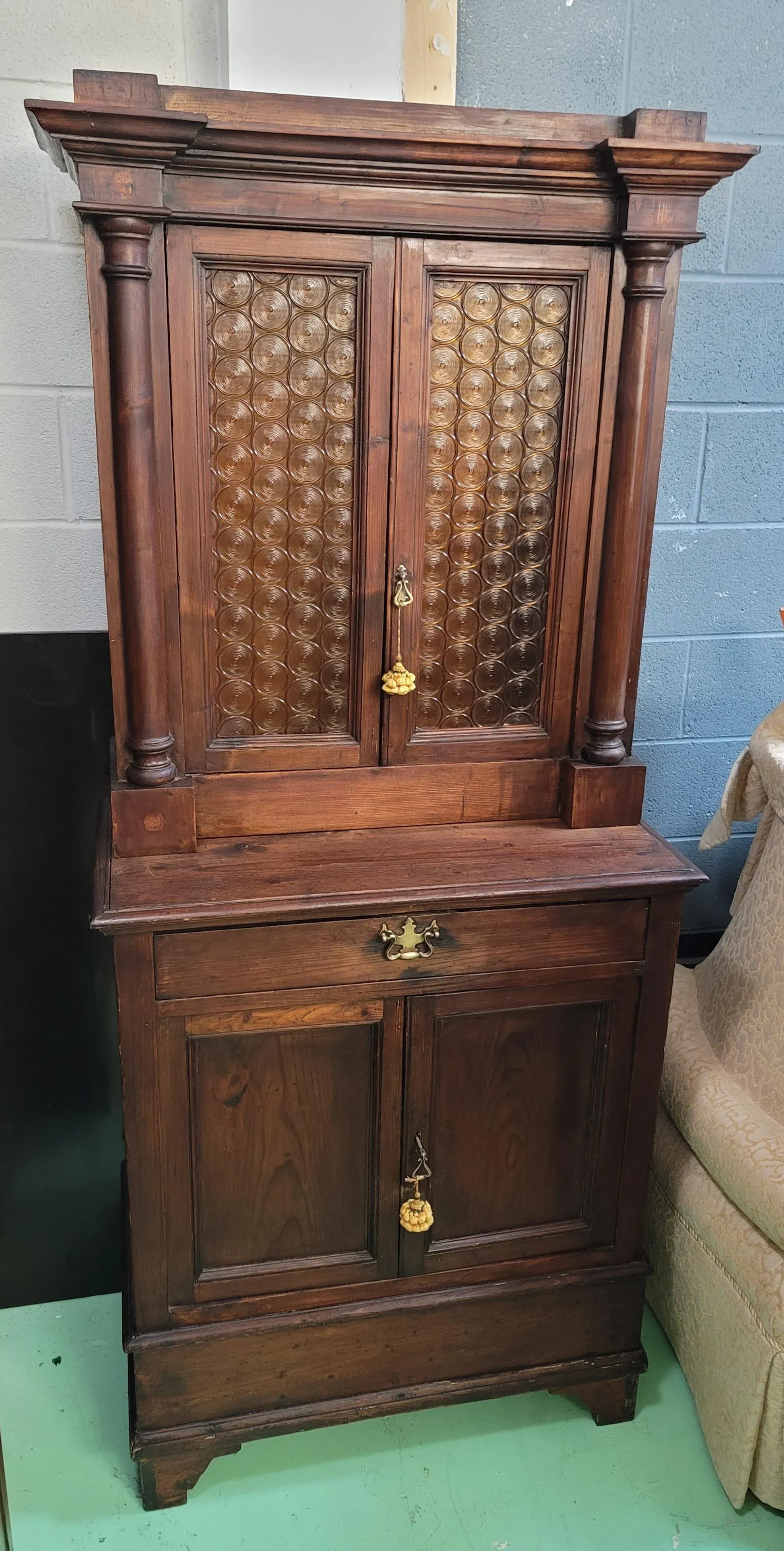Late 19th Century Antique Pine Hutch Bar With Double Amber Glass Doors