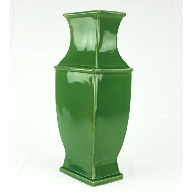 Ming Dynasty Styled Emerald Green Rectangular Vase | Chairish