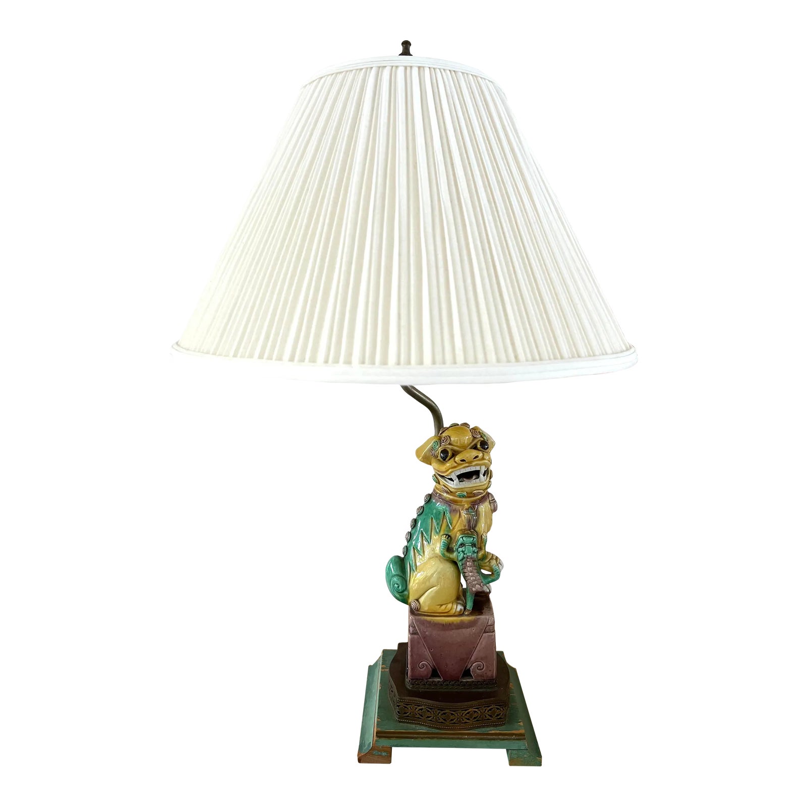Vintage Foo Dog Lamp With Pleated Shade | Chairish
