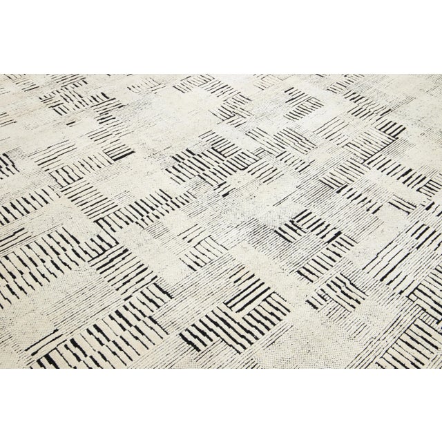 Black and White Contemporary Wool & Silk Rug With Abstract Design ...