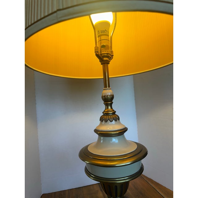 Vintage Stiffel Beige Enameled Brass Table Console Lamp With Original ...