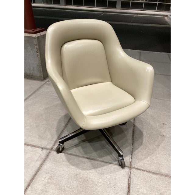 Executive Leather Desk Chair Max Pearson for Knoll International | Chairish