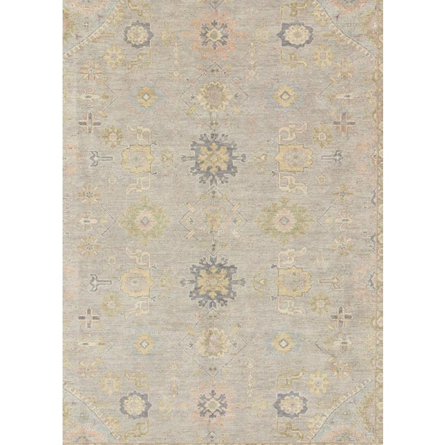 Modern Tabriz Design Fine Rug in Muted Gray Blue Background, Medium ...
