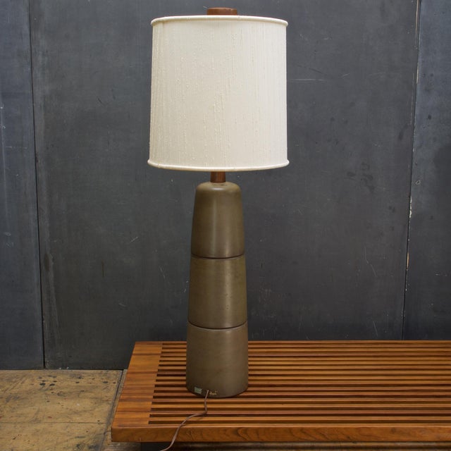 1960s Martz Tootsie Roll American Studio Craft Art Pottery Table Lamp