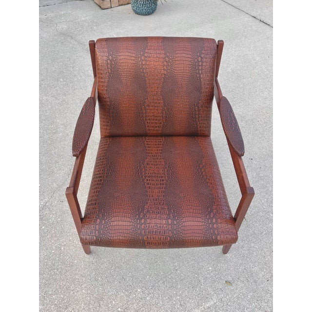 Mid-Century Modern Floating Lounge Chair | Danish or Scandinavian Style ...