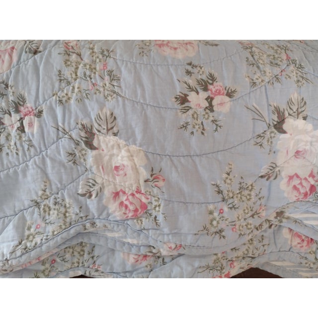 Vintage 1990s Floral Scalloped Edge Twin Size Quilt | Chairish