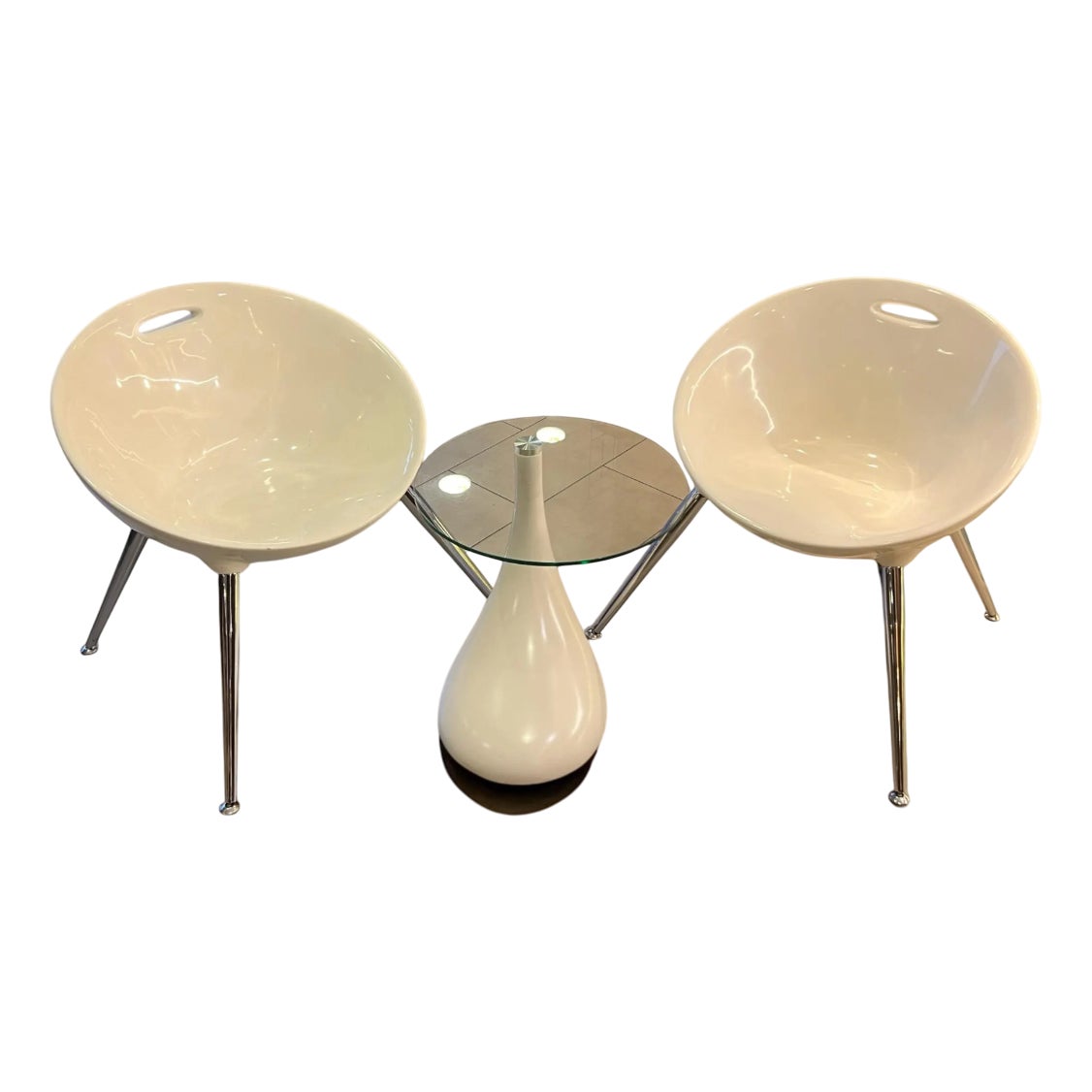 White Half-Shell Armchairs and Drop-Shaped Table, Set of 3 | Chairish