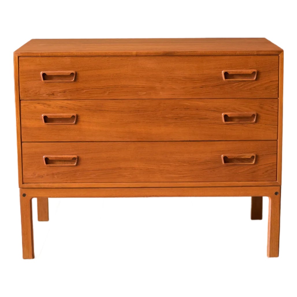 Danish Modern Teak Chest of Drawers by Arne Wahl Iversen for Vinde ...
