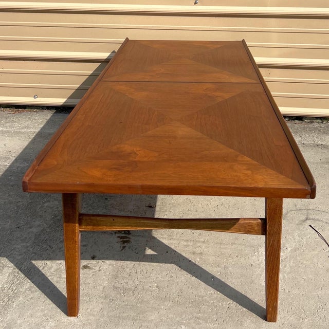Mid-Century Modern walnut rectangular coffee table | Chairish