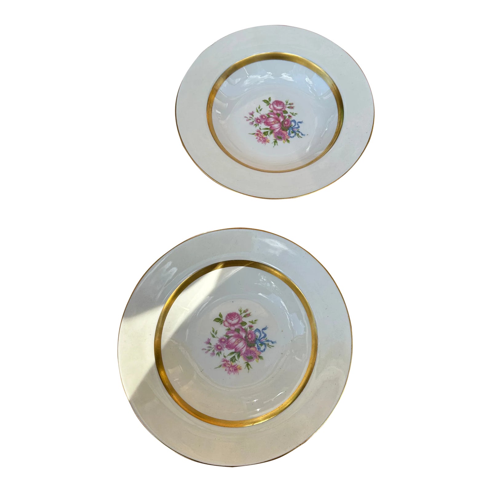 1970s Pair of Ceramic Plates With Floral Details | Chairish