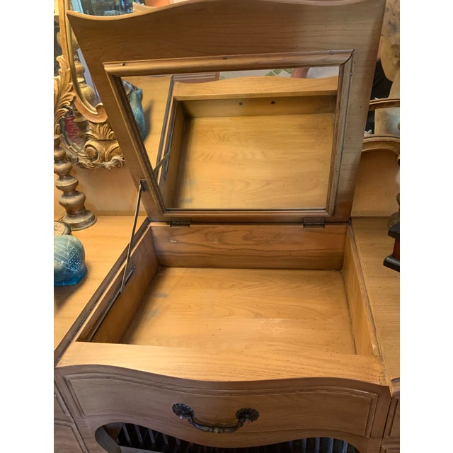 1950s Vintage Makeup Table Vanity | Chairish