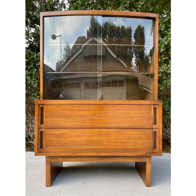 Mid-Century Modern Curved Glass Display Cabinet | Chairish