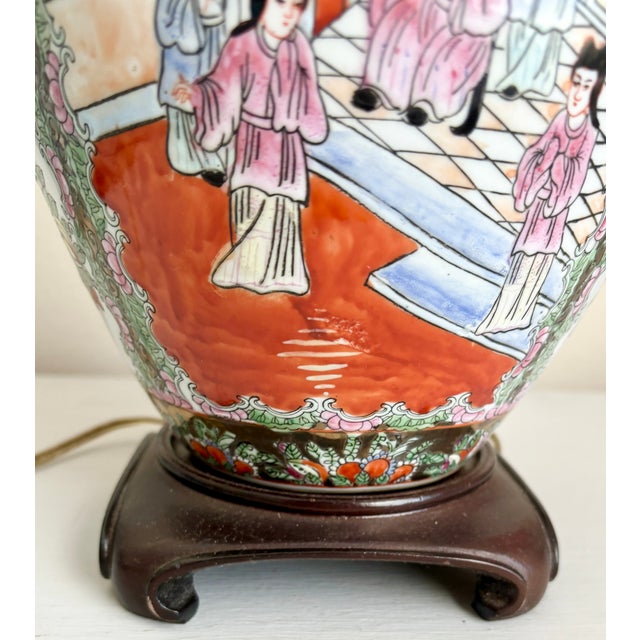 Vintage Chinese Chinoiserie Famille Rose Medallion Lamp on Carved Wood ...