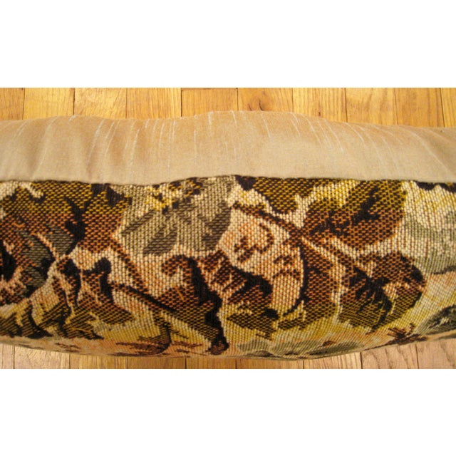 Decorative Antique Jacquard Tapestry Pillows with Floral Elements - A ...