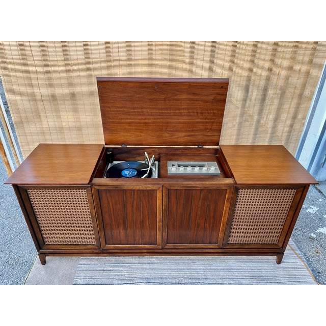 Vintage Mid-Century Modern Voice of Music Stereo Console/ Credenza ...
