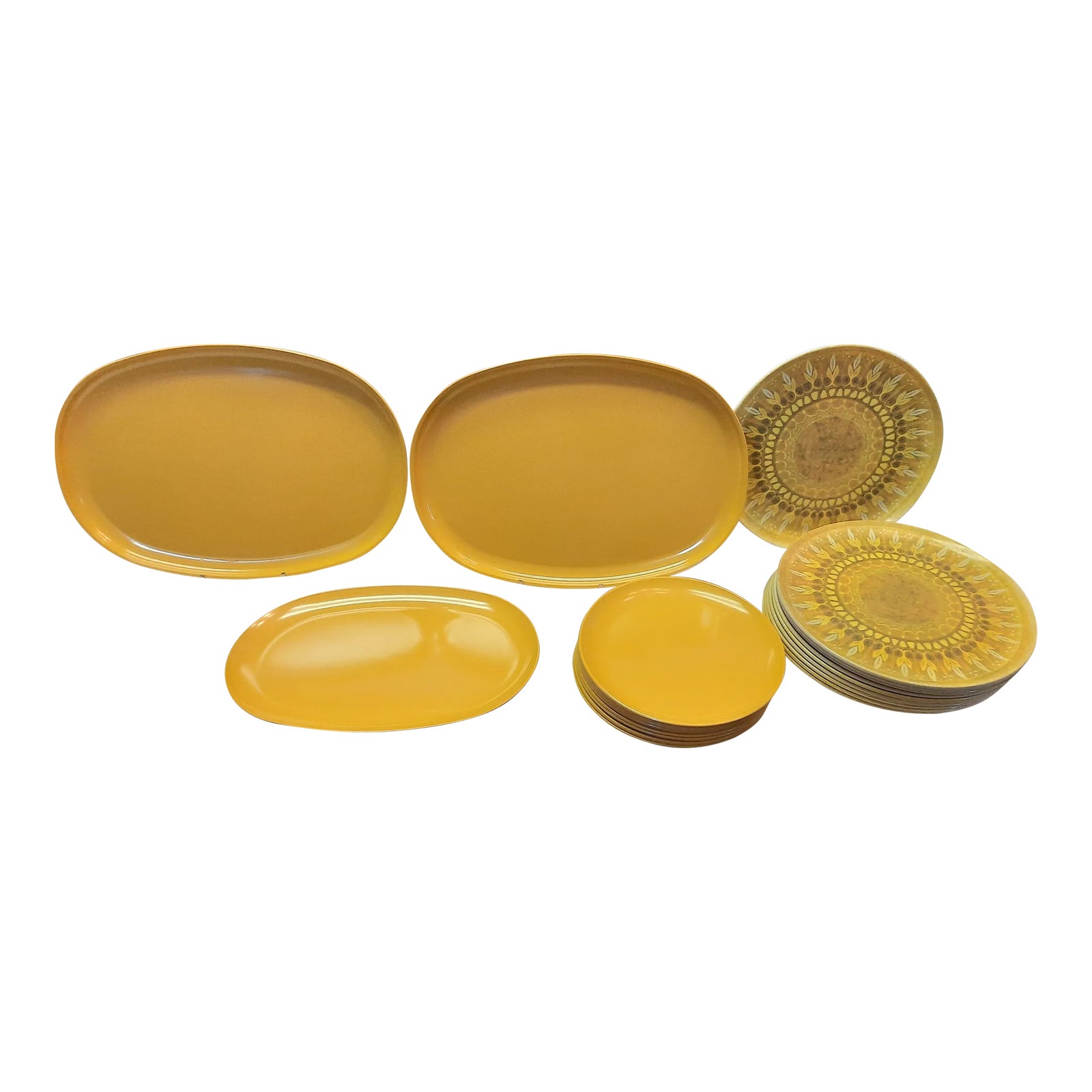Vintage Melmac Dinnerware Set- 21 Pieces | Chairish