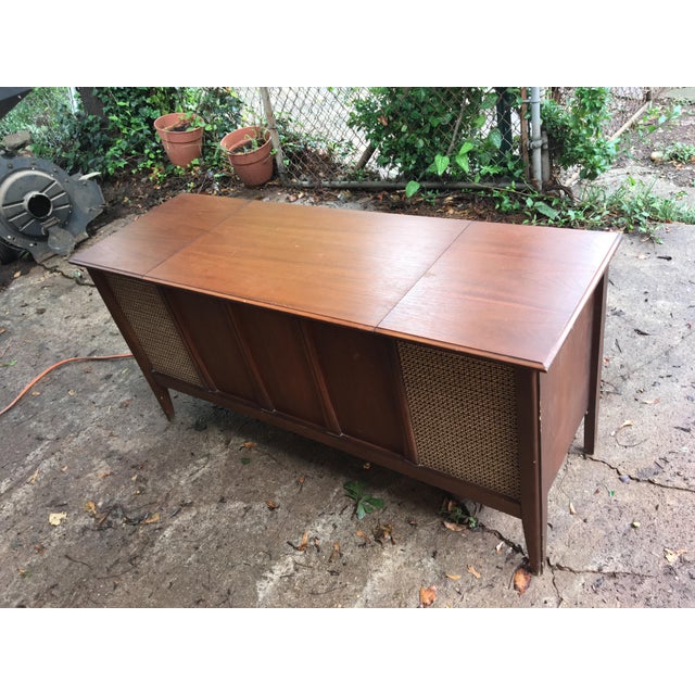 1960s Mid-Century Modern Zenith Record Stereo Console | Chairish