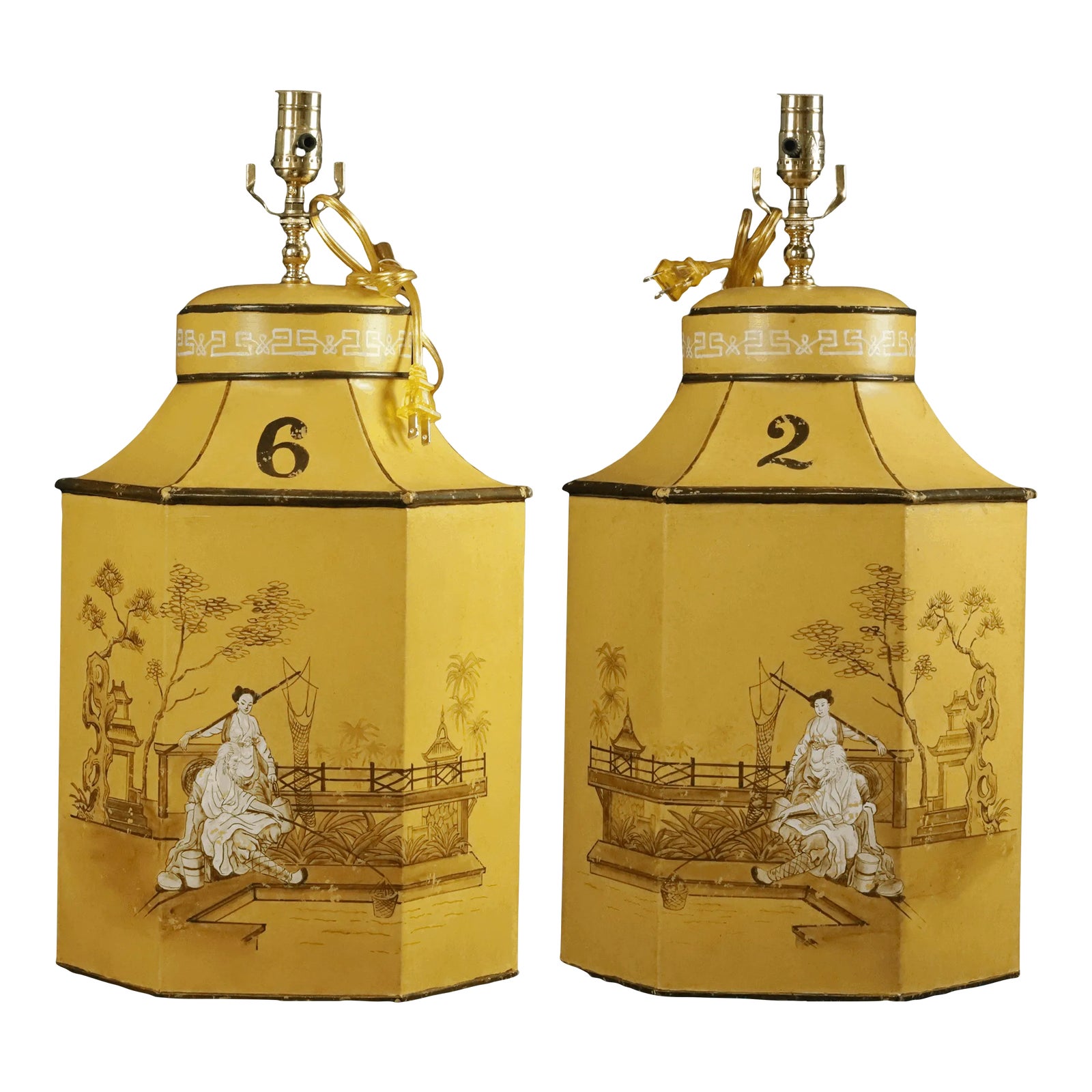 Vintage English Export Tea Caddy Hand-Painted Chinoiserie Figurines ...