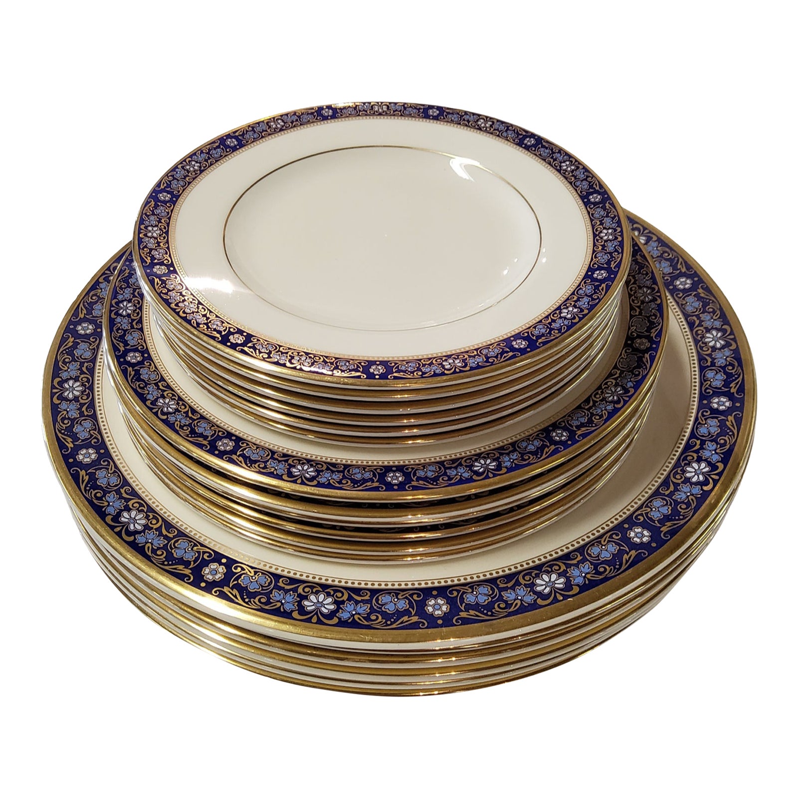 1980s Set of English Minton Dinnerware for 6 in the Edinburgh Pattern ...