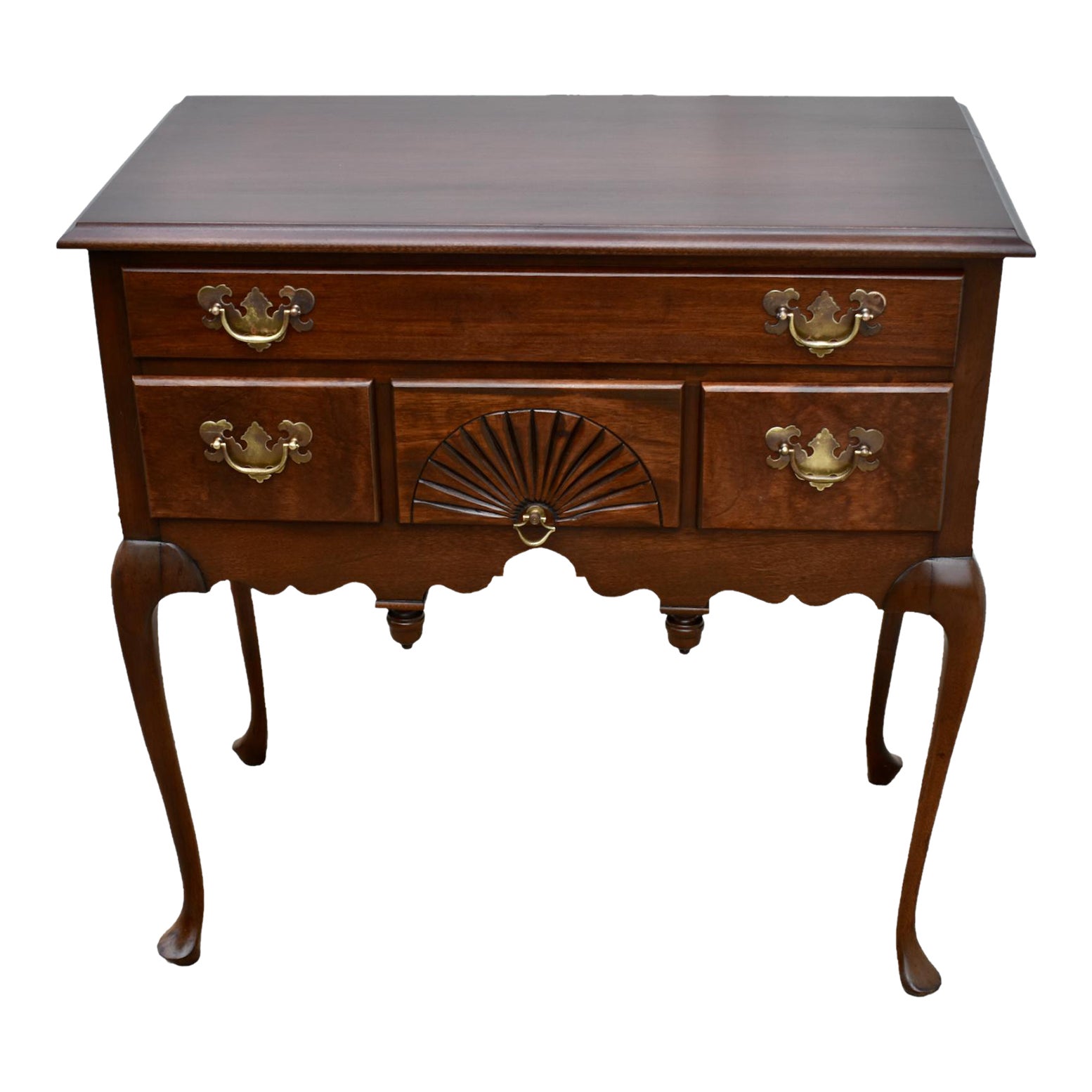 Vintage Mahogany Queen Anne Style Lowboy W/Shell Motif | Chairish