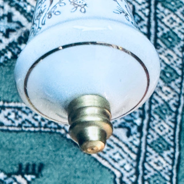 Vintage Gold Decorated Ivory Porcelain and Brass Lamp Finial From Japan ...