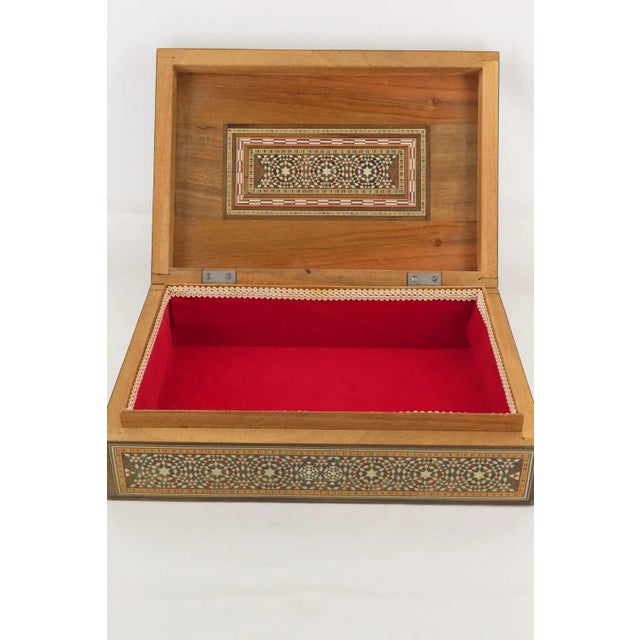 Antique South Indian Sadeli Wood Box W/Mother of Pearl Coral & Wood ...