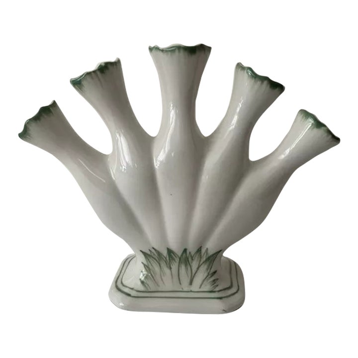 Vintage Williamsburg Andrea by Sadek Tulip Vase | Chairish